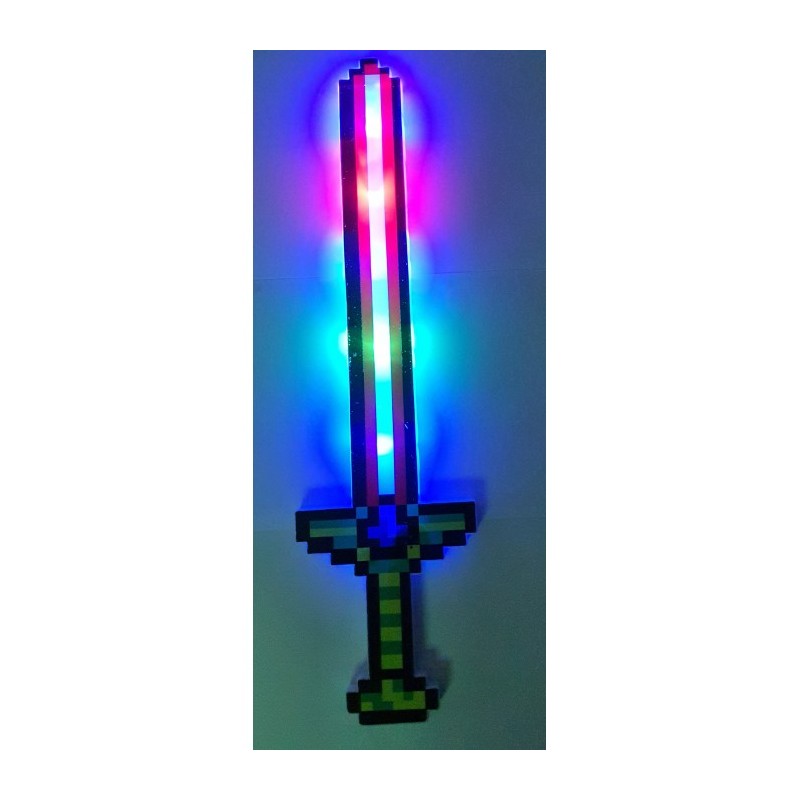 Šviečiantis ir garsus skleidžiantis Minecraft stiliaus kardas