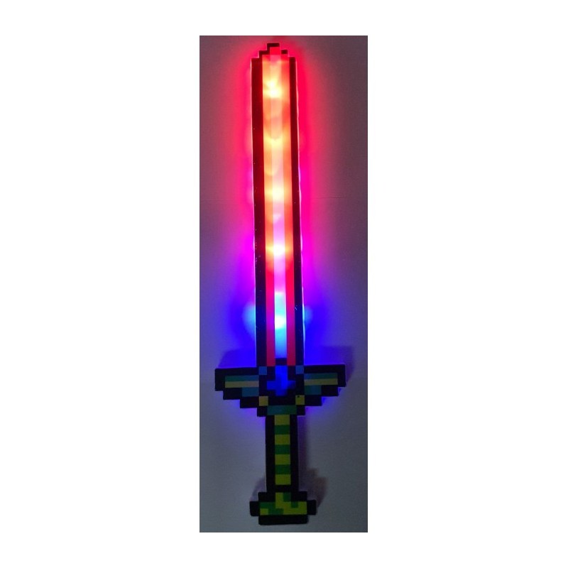 Šviečiantis ir garsus skleidžiantis Minecraft stiliaus kardas